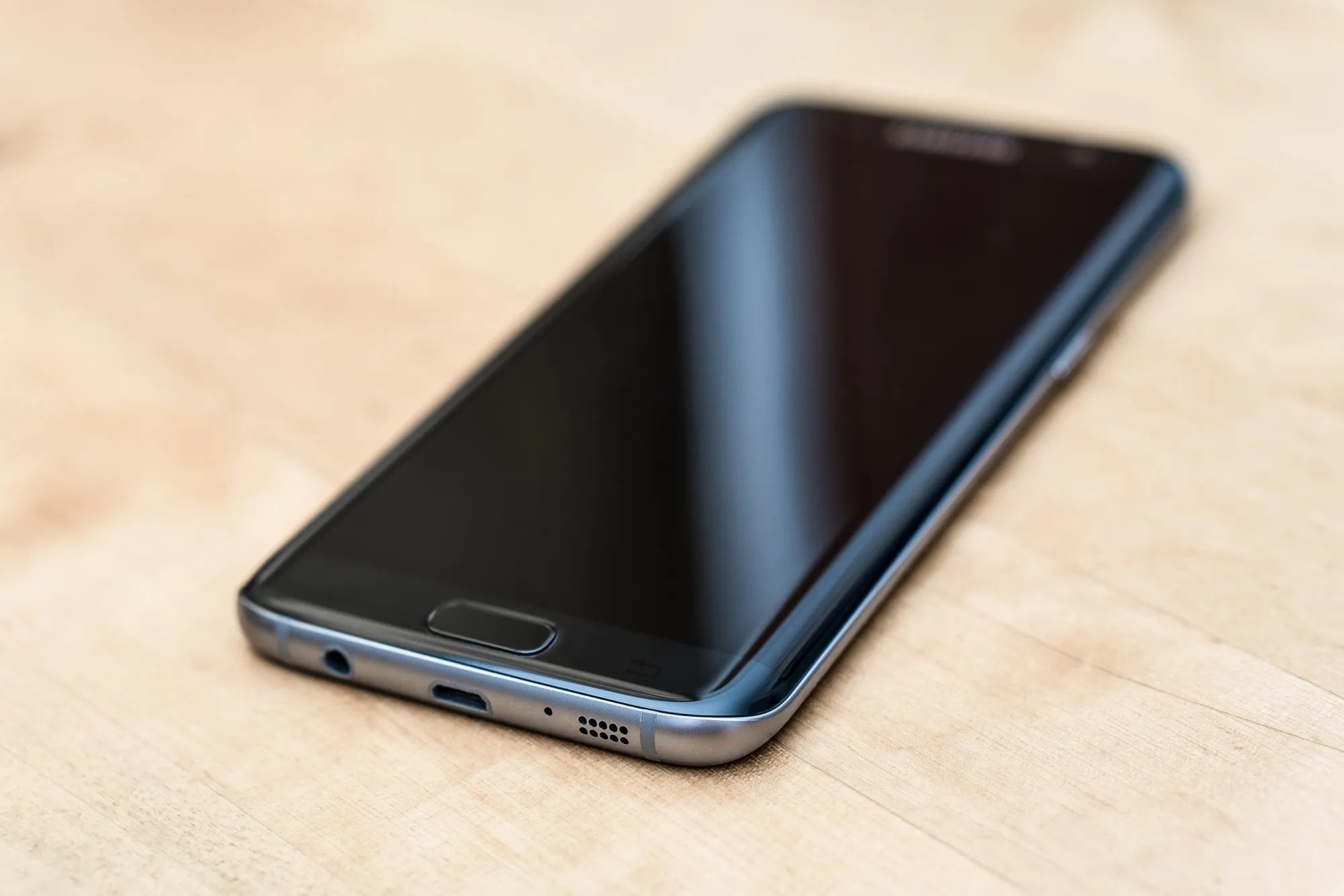 Samsung Galaxy S7 Edge on Carphone vs Competitors – E-Tech61